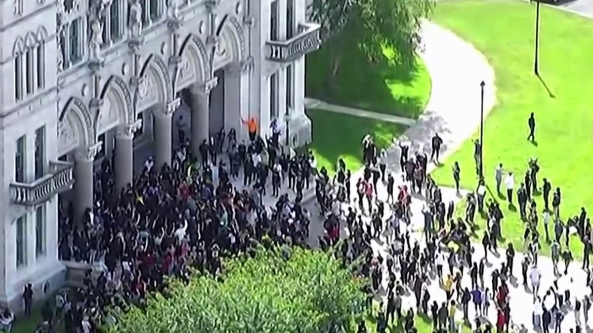 Protesters March on State Capitol in Hartford – NBC Connecticut