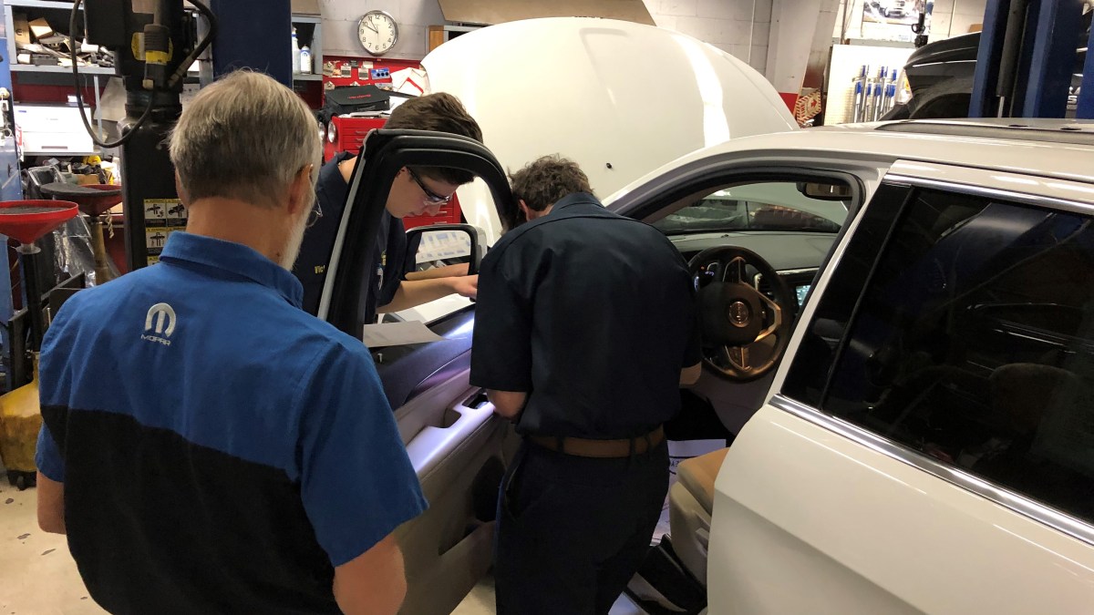 Female Student First to Compete in Automotive Competition – NBC Connecticut