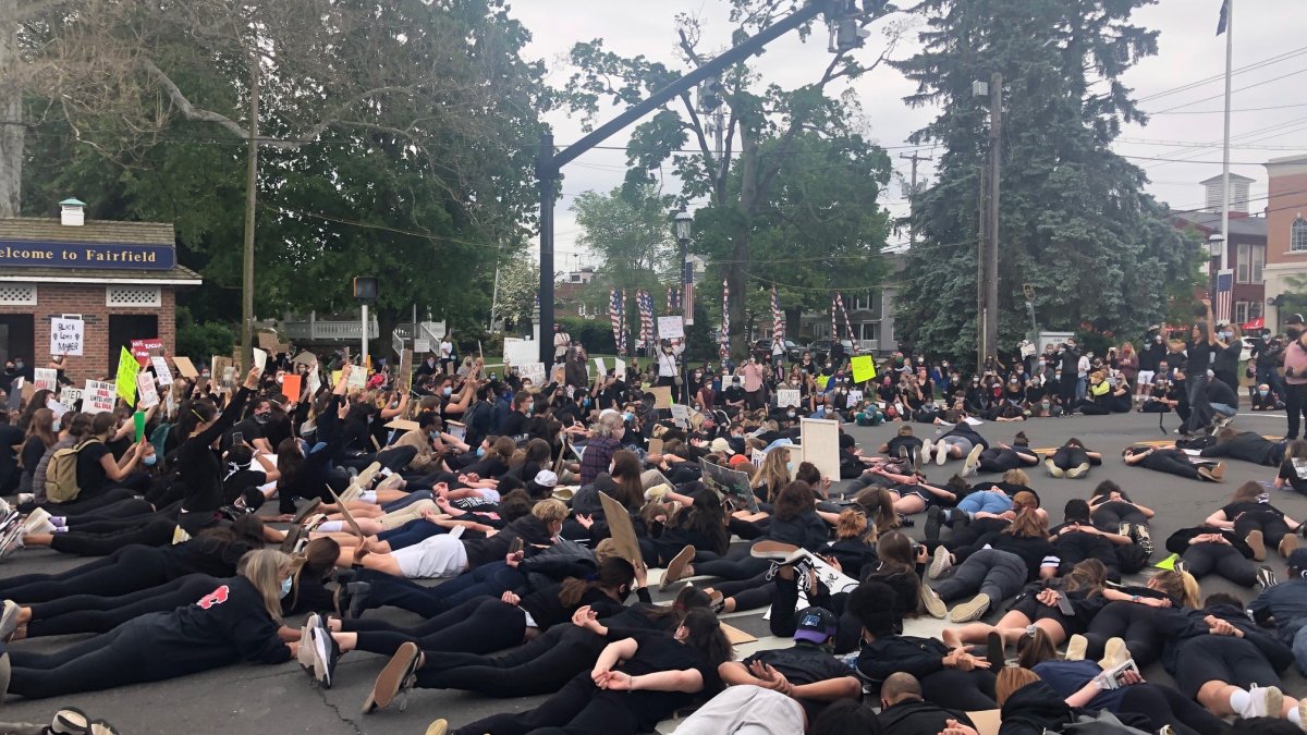 Fairfield Parents Use Silent Sit-In To Educate Children on Social ...