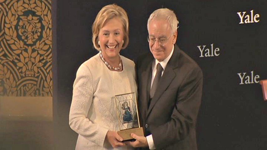 Hillary Clinton Accepts Award at Yale – NBC Connecticut