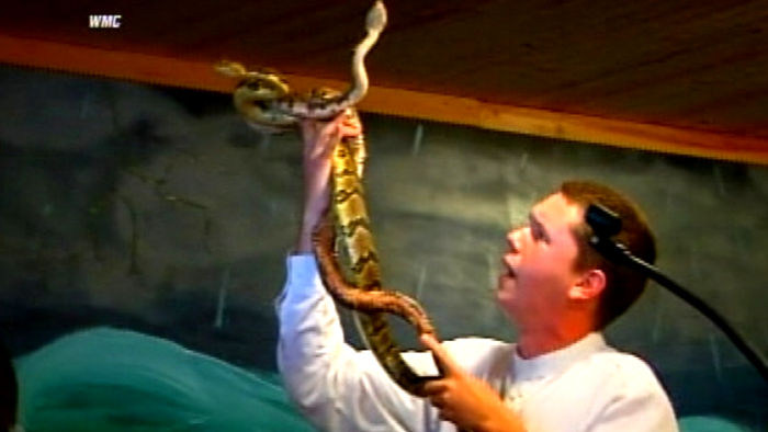 Snakes and Sinners: Tennesee Church Practices Snake Handling – NBC ...