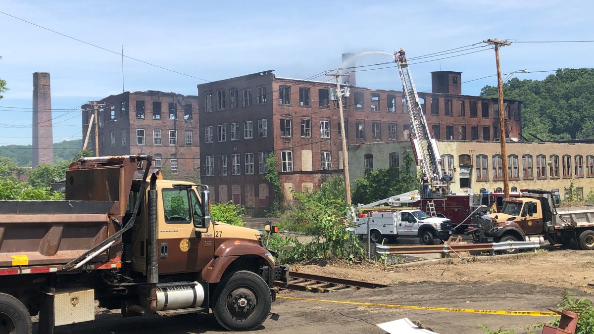 Officials Warn of Asbestos After Shelton Factory Fire – NBC Connecticut