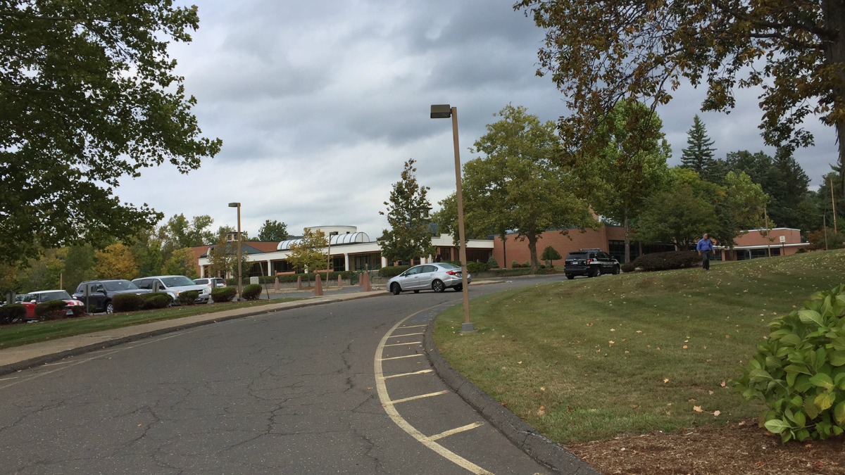 West Hartford private school teacher accused of tickling students ...