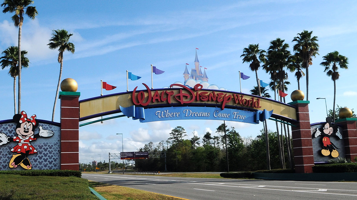 Disney cuts ties with Smart Moms Travel – NBC Connecticut