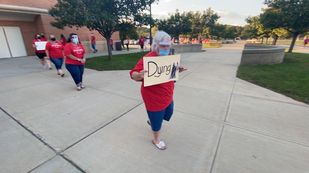 East Haven Teachers Rally Against School Year Starting with Full In ...