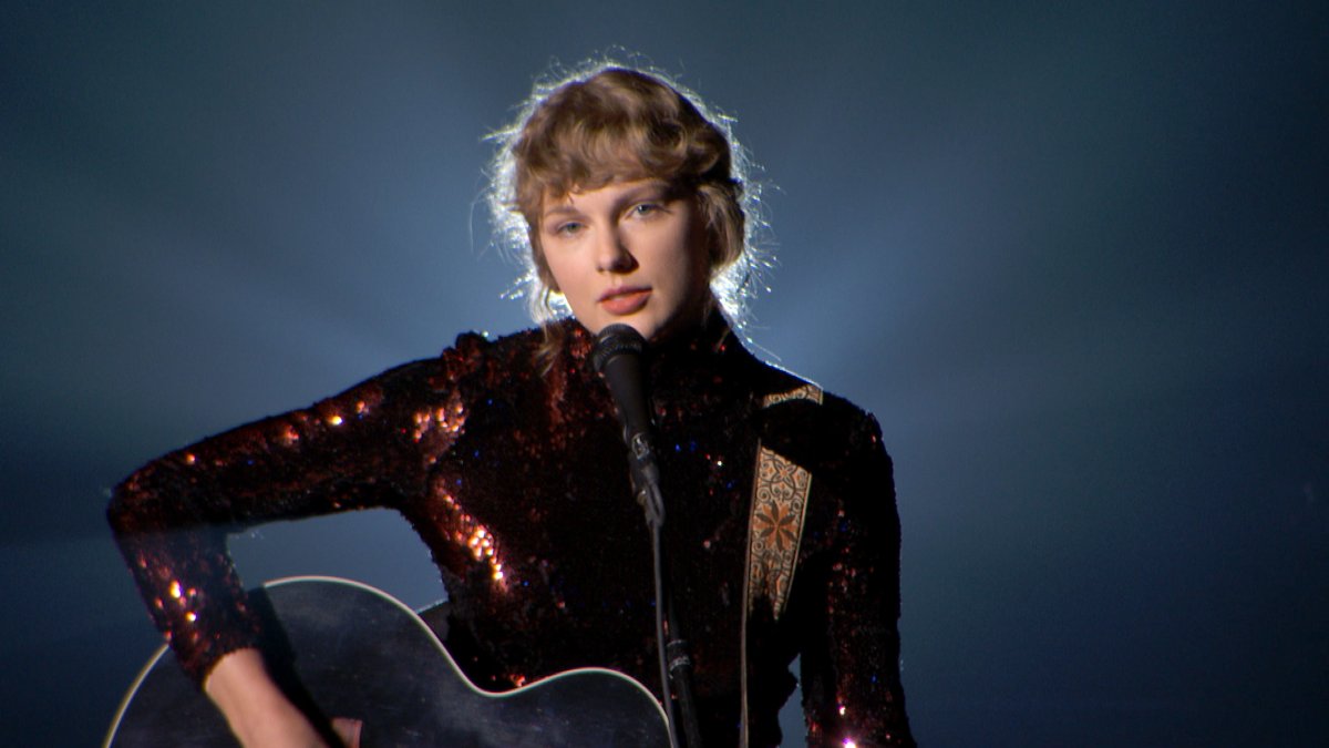 Taylor Swift Finishes Re-Recording ‘Fearless,’ Says New Version of ...