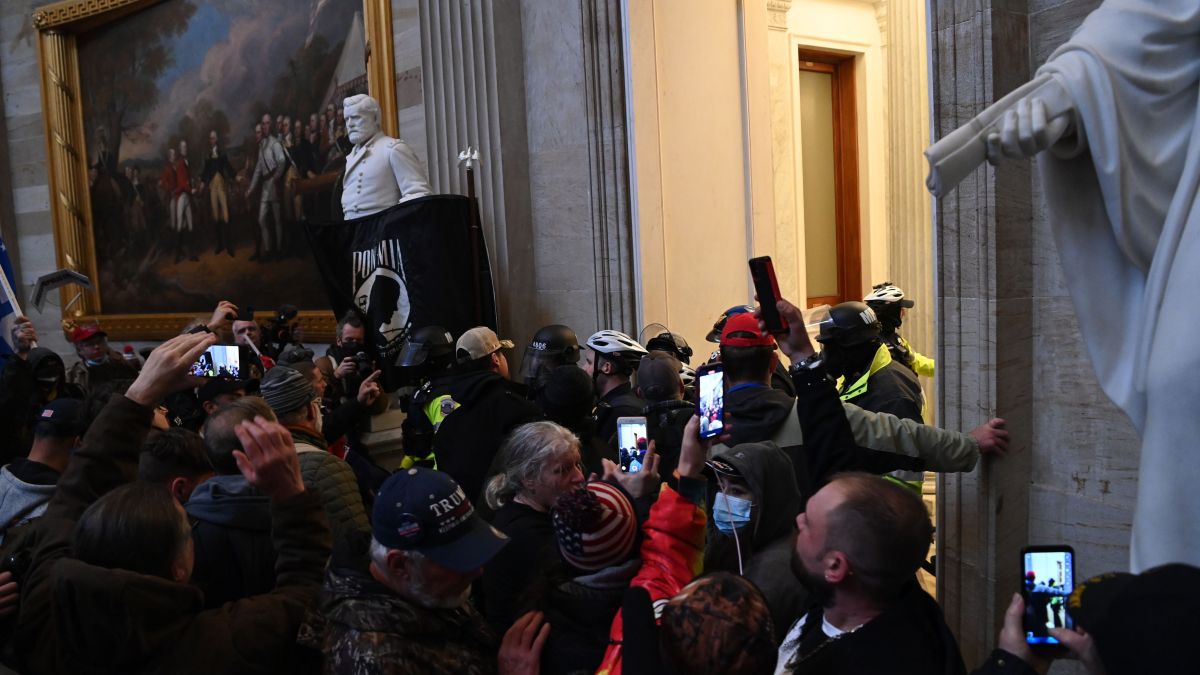 Several More Arrested After Capitol Riot, Including Man With 11 Molotov ...