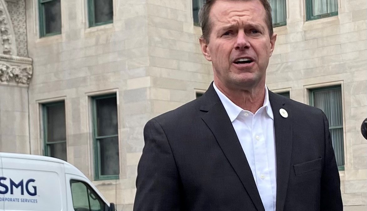 Connecticut Intelligence Center Prepares For Potential Armed Capitol ...