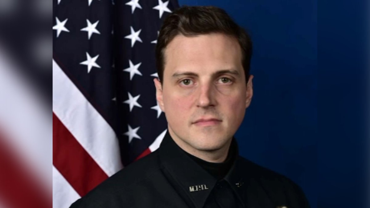 Connecticut Man Charged in Connection With Assault of Officer at US ...