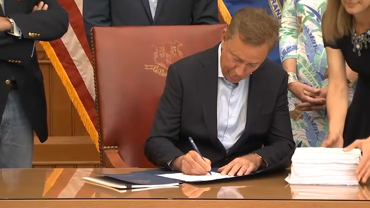 Gov. Lamont Signs Bill Restoring Right To Vote For People On Parole ...