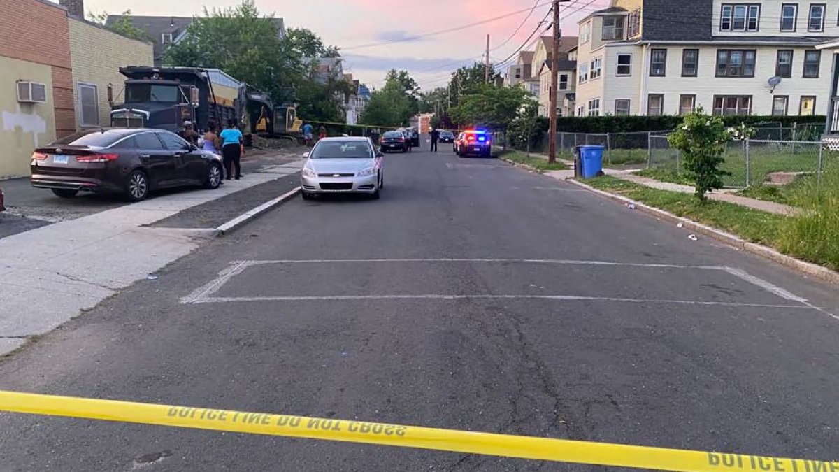 Man Dead, Suspect in Custody After Shooting in Hartford – NBC Connecticut
