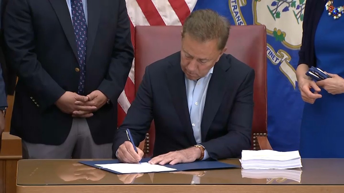 CT Legalizes Recreational Weed After Gov. Lamont Signs Bill – NBC ...