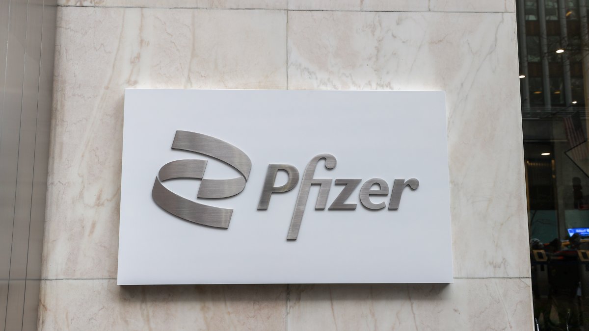 Pfizer Asks FDA to Authorize COVID-19 Booster Shots for All Adults ...