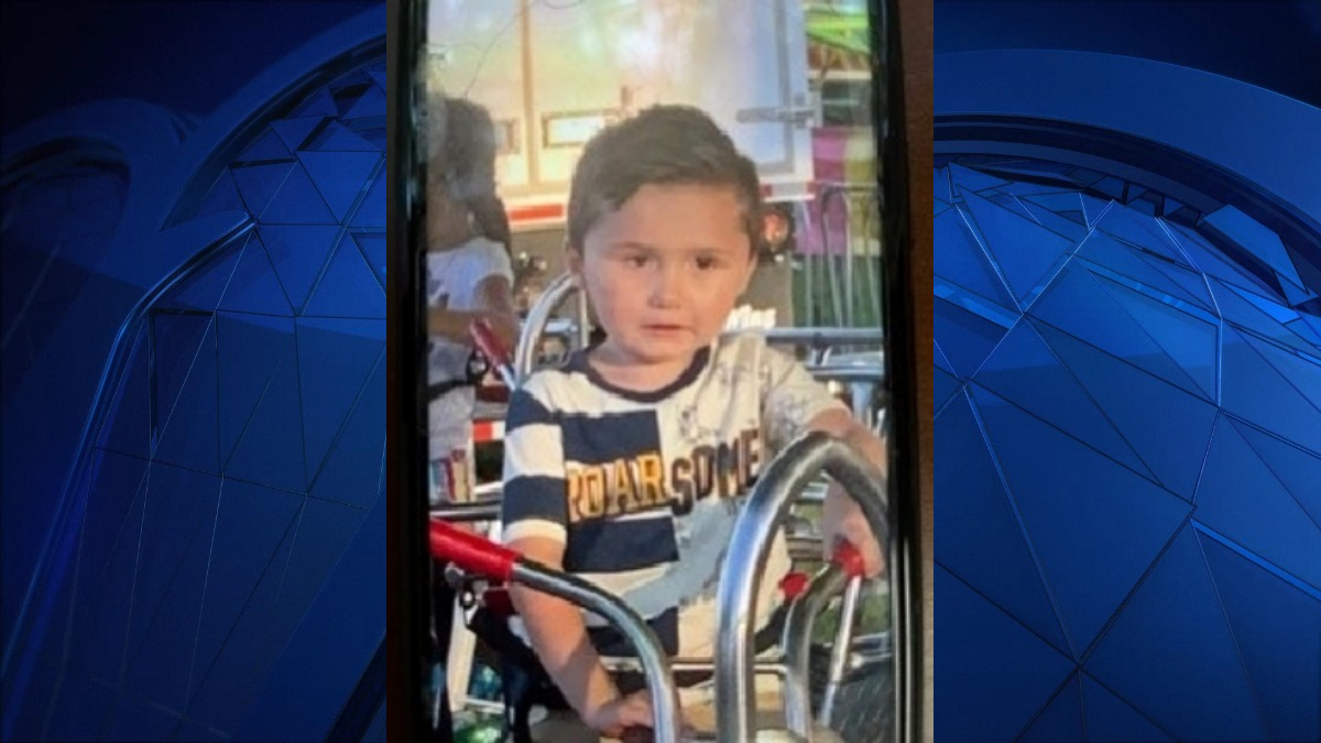 Old Saybrook Police Look for Missing 3-Year-Old Believed to Be With ...