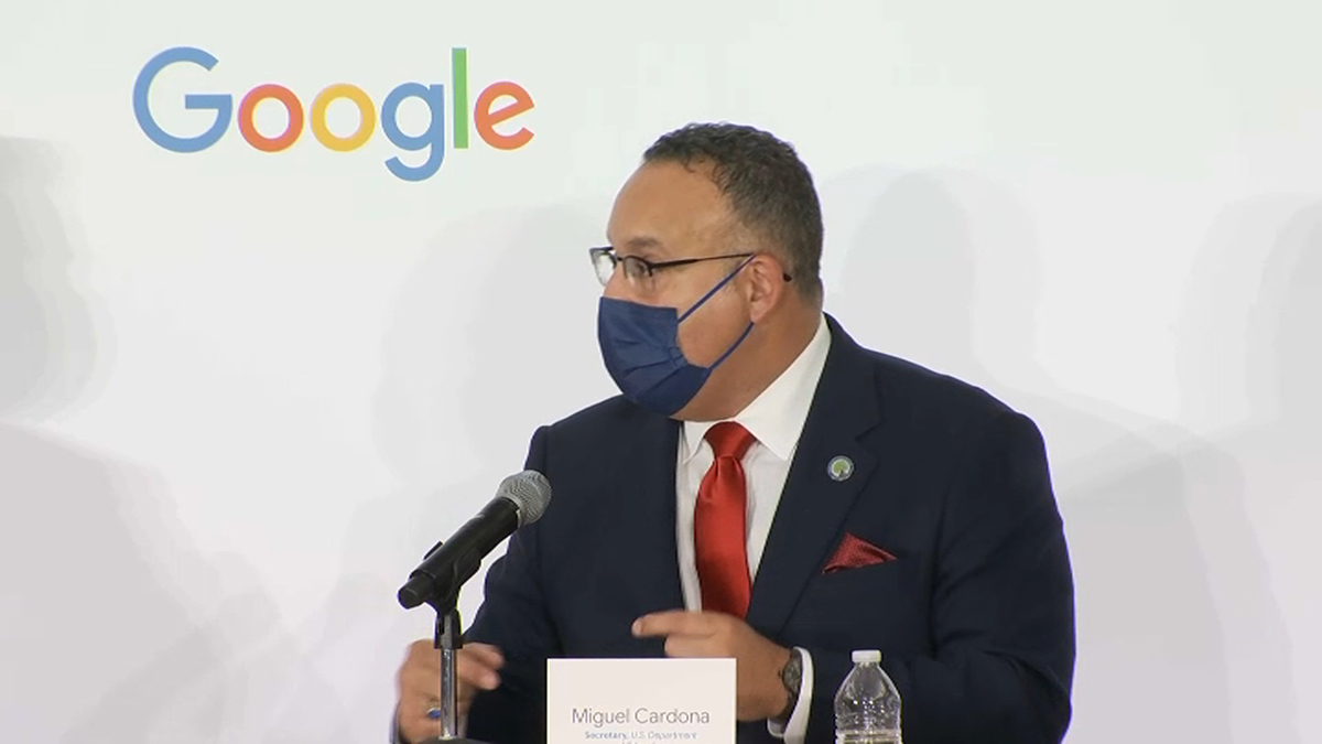 U.S. Education Secretary Cardona Visits Middletown – NBC Connecticut