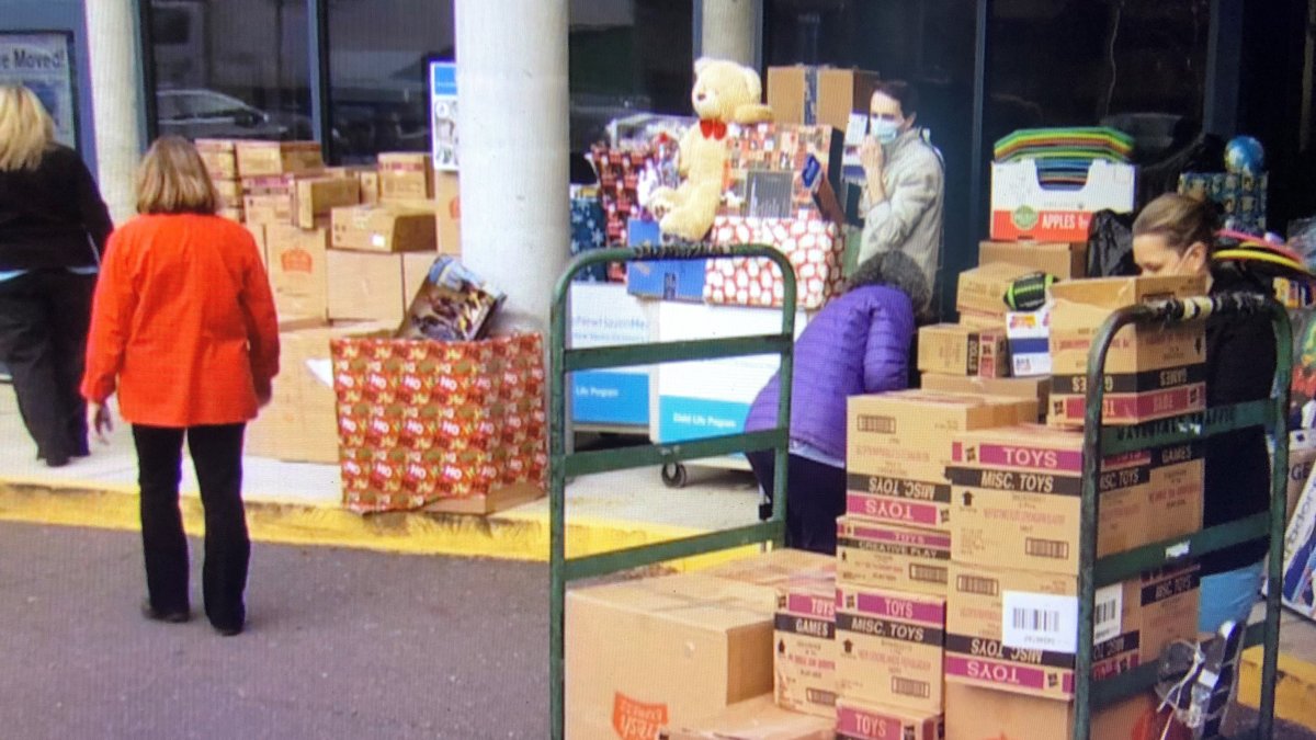 Thousands of Toys Donated During Faith’s Toy Drive at Yale New Haven ...