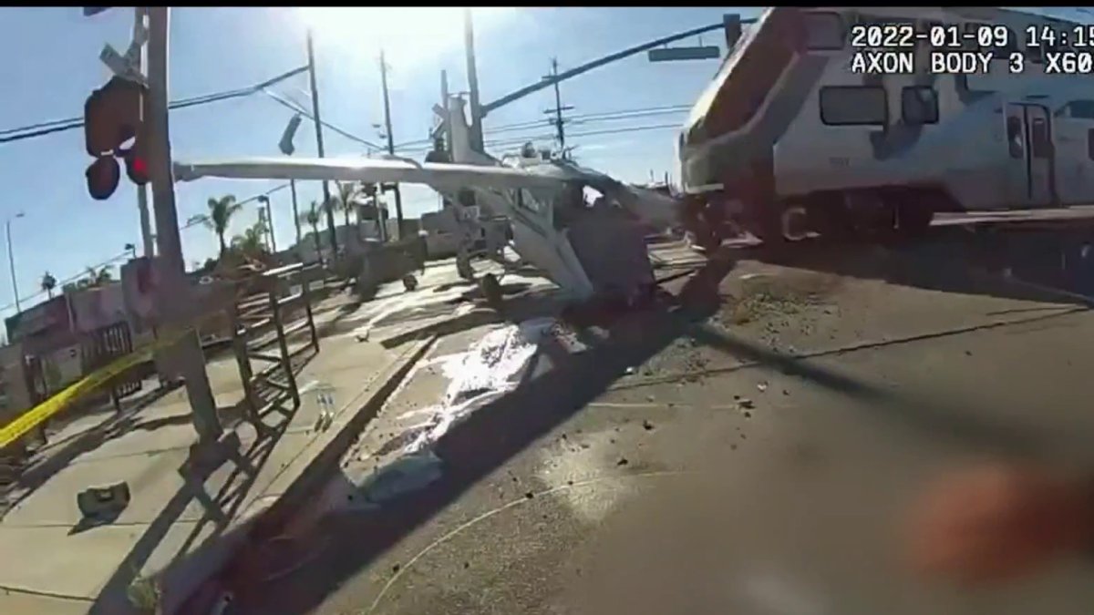 Pilot Rescued From Small Airplane Crash in Pacoima, Calif. – NBC ...