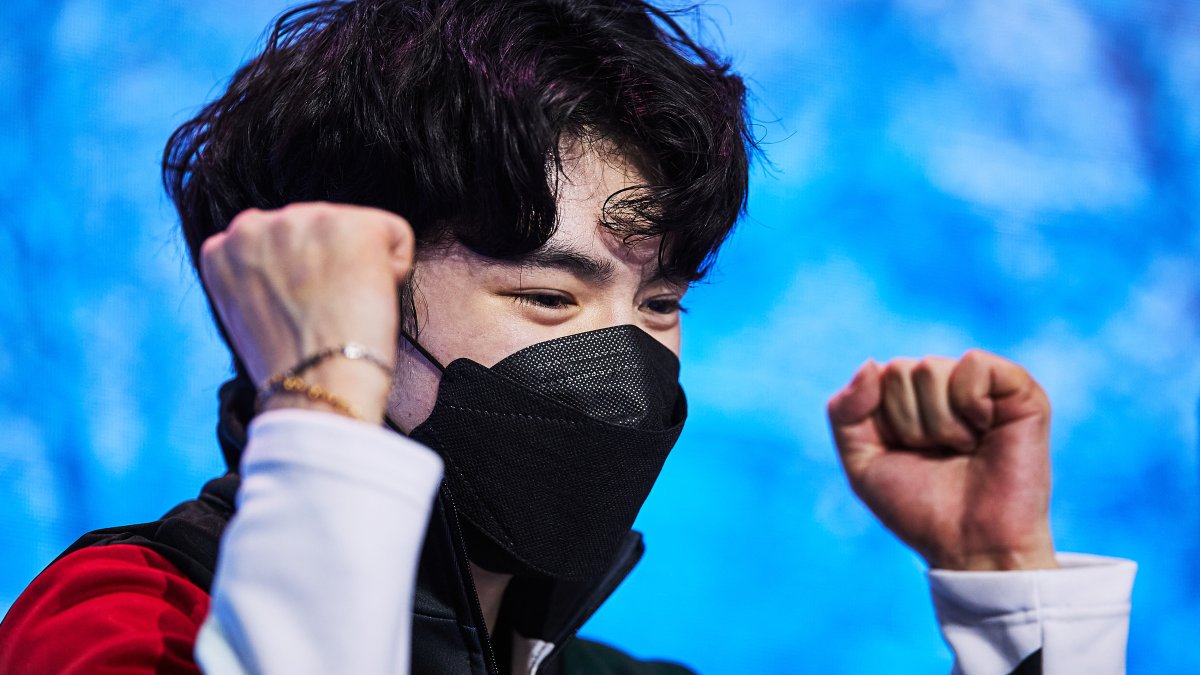 The ‘Kiss and Cry’ Badges in Figure Skating at the Beijing Olympics ...