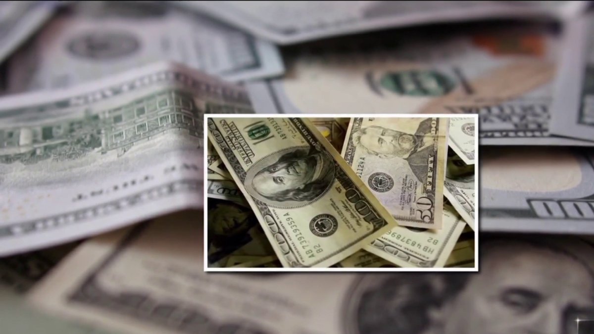 Romance Scams, Naugatuck Woman Lost About $25,000 to Someone Online ...