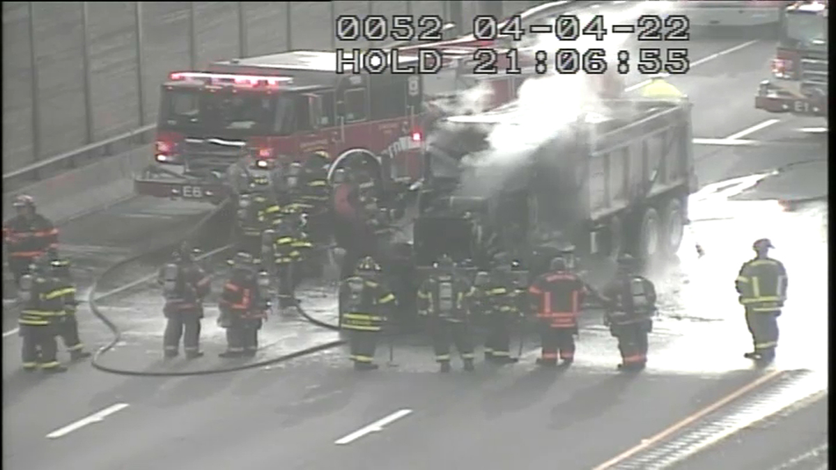 I-95 South in Bridgeport Reopens After Dump Truck Fire – NBC Connecticut