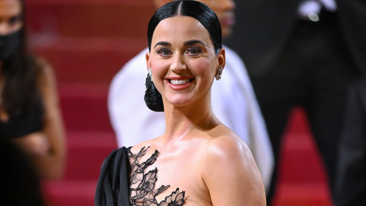 Katy Perry Says Moving to Kentucky Reminded Her ‘Hollywood Is Not ...