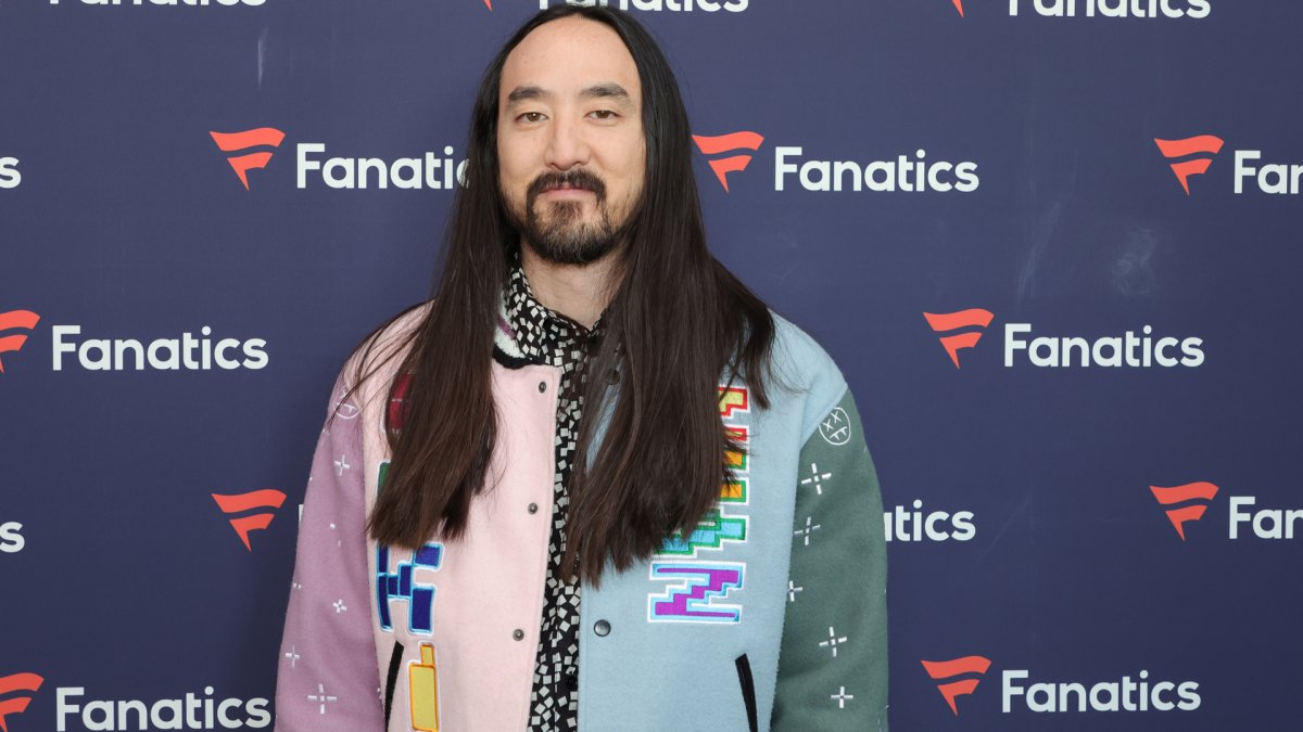 Watch: Steve Aoki Throws One of the Worst First Pitches Ever at Red Sox ...