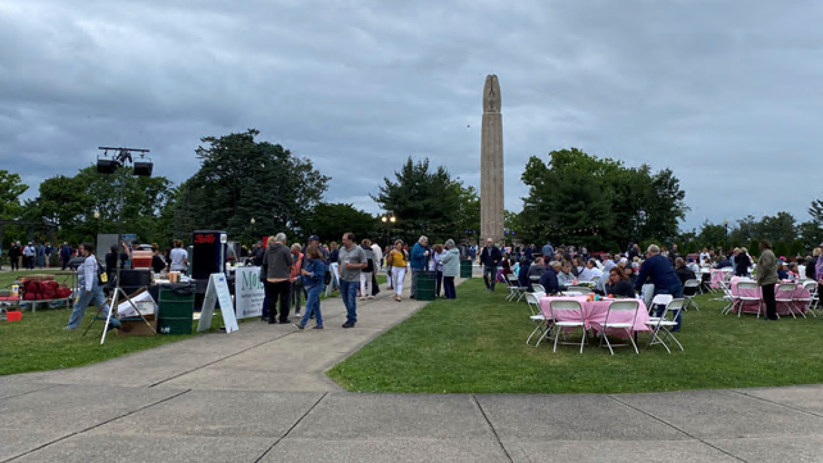 Annual Rose Garden Festival Held in New Britain – NBC Connecticut