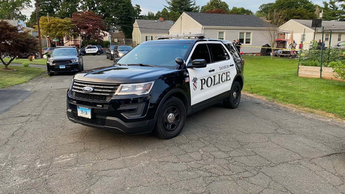 3 Children, 1 Woman Found Dead at Conn. Home: Police – NBC Connecticut