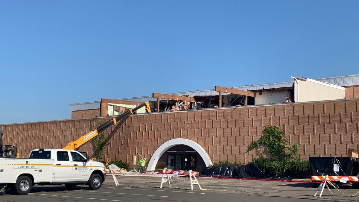 Town Officials Demolish Part of Enfield Square Mall – NBC Connecticut