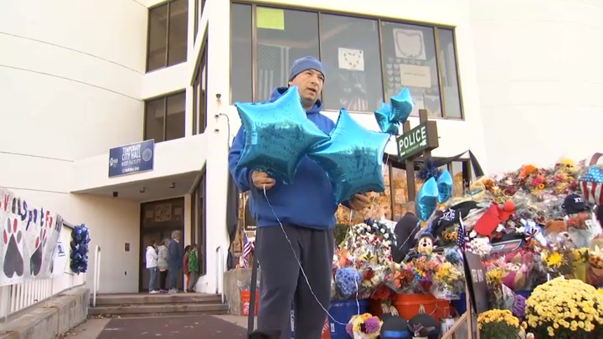 Bristol Man Honoring Lt. Dustin DeMonte With Balloon Tribute – NBC ...