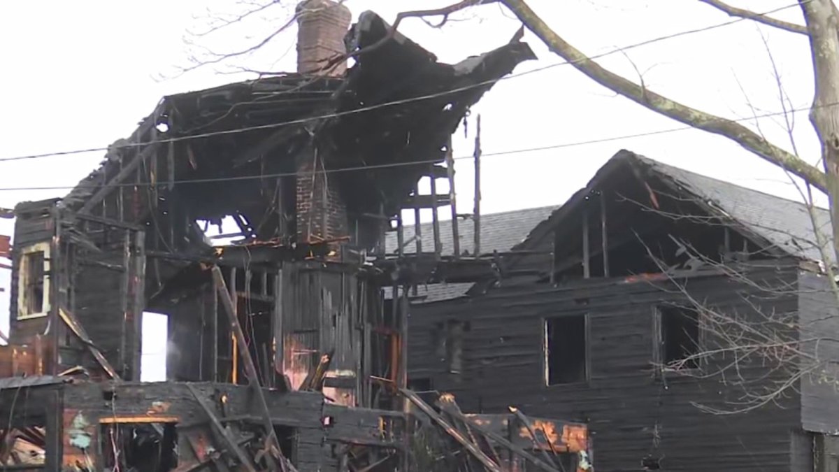 Fire Destroys 1 New London Home, Damages Others – NBC Connecticut