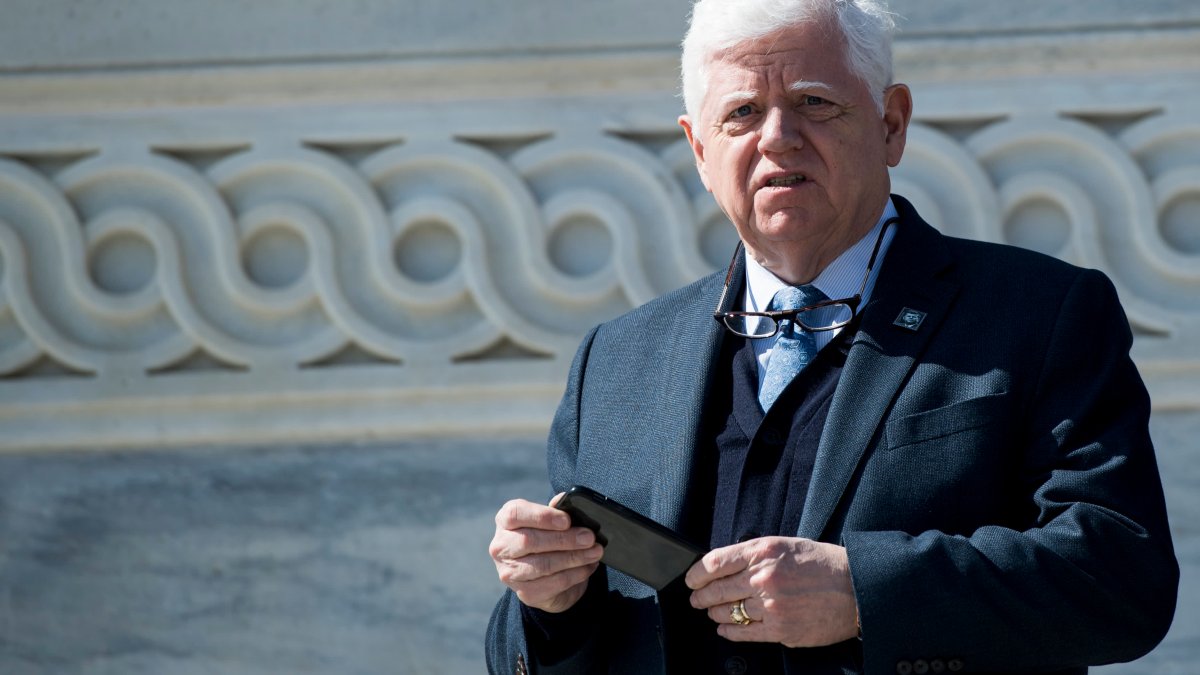 Congressman John Larson has ‘complex partial seizure’ on House floor – NBC Connecticut