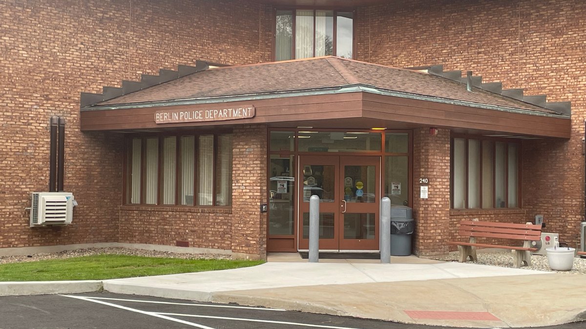 Teen arrested in shooting of 17-year-old girl in Berlin – NBC Connecticut