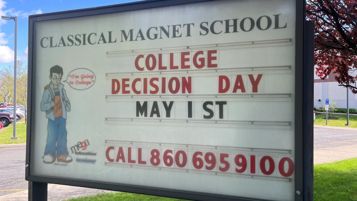 Seniors at Hartford’s Classical Magnet School Celebrated on College ...
