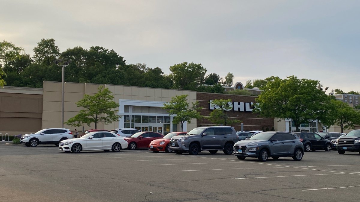 Hamden Police Warn Residents to be Cautious Amid Uptick in Purse Thefts ...