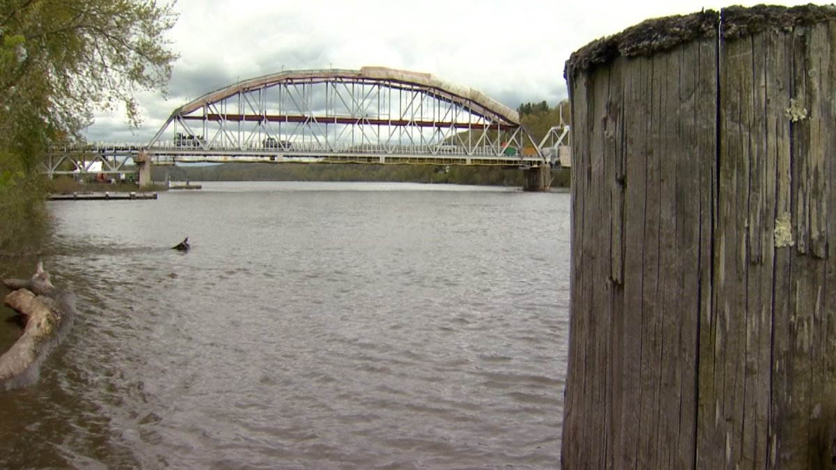 Connecticut River Boaters Hope for Smooth Sailing Through East Haddam ...