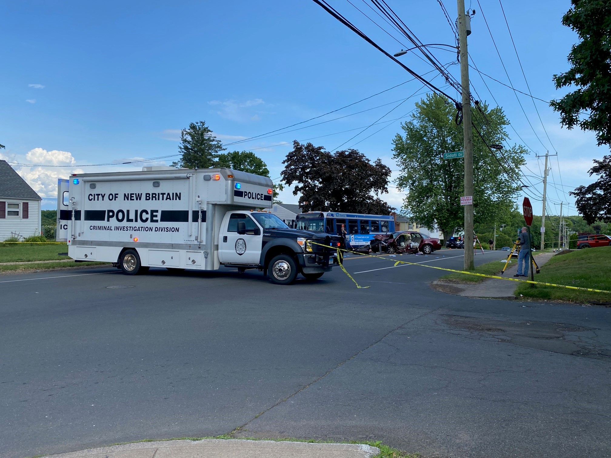 Driver Going 80 90 Miles Per Hour Involved In Crash In Newington Driver Going 80 90 Miles Per Hour Involved In Crash In Newington