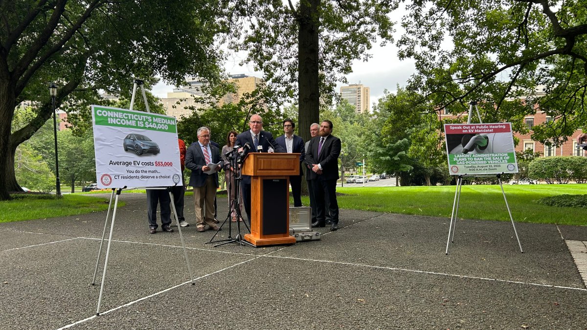 Republican lawmakers pumping the brakes on CT electric vehicle ...