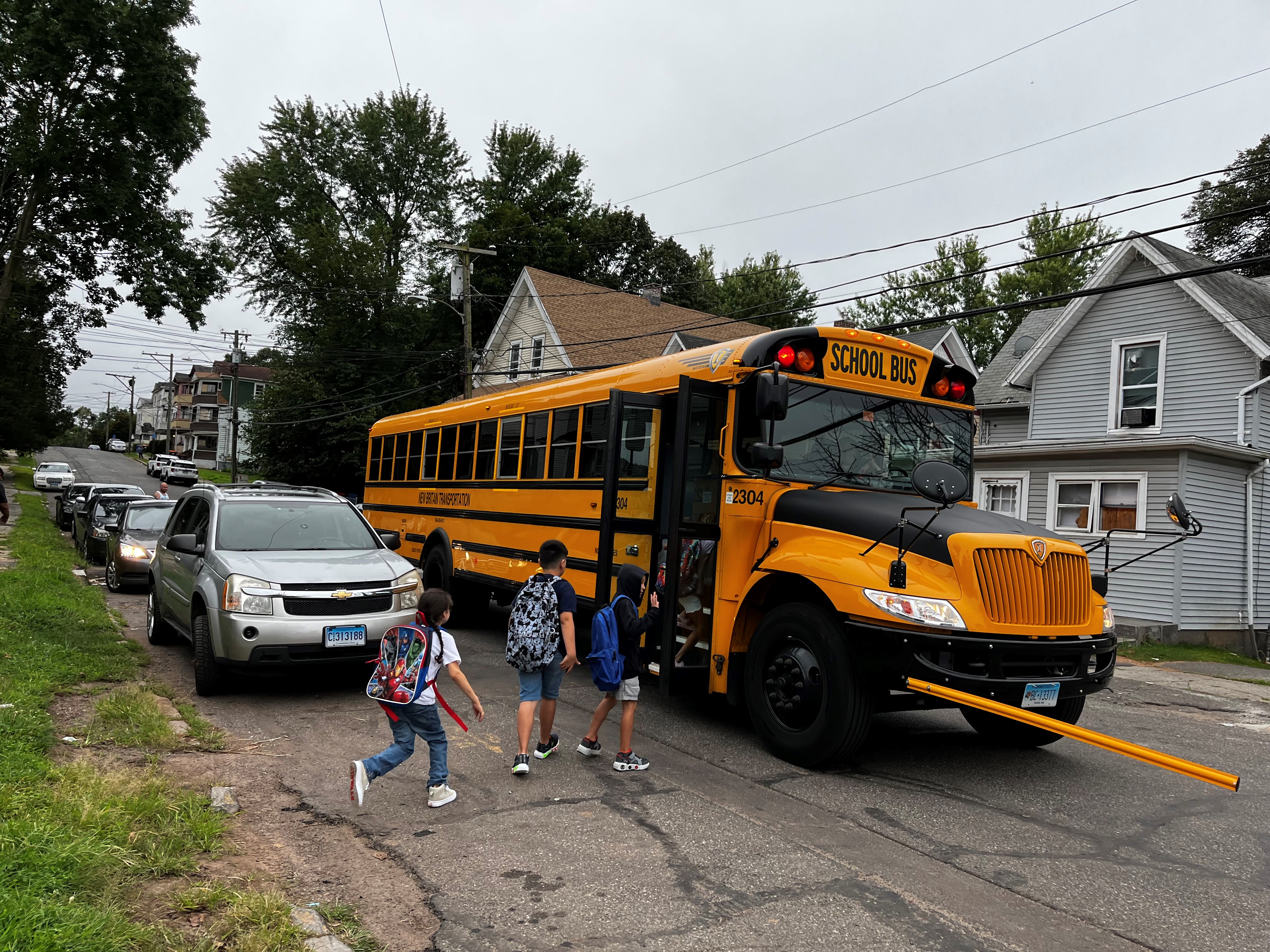Meriden students start school amid looming school bus driver strike ...