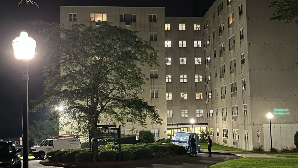 Over 150 Waterbury senior housing apartments without water after leak ...