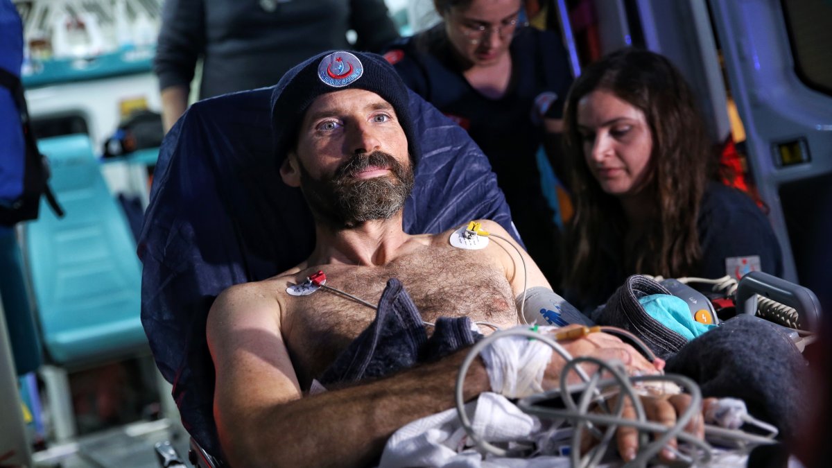 American researcher has been rescued from deep Turkish cave more than a ...