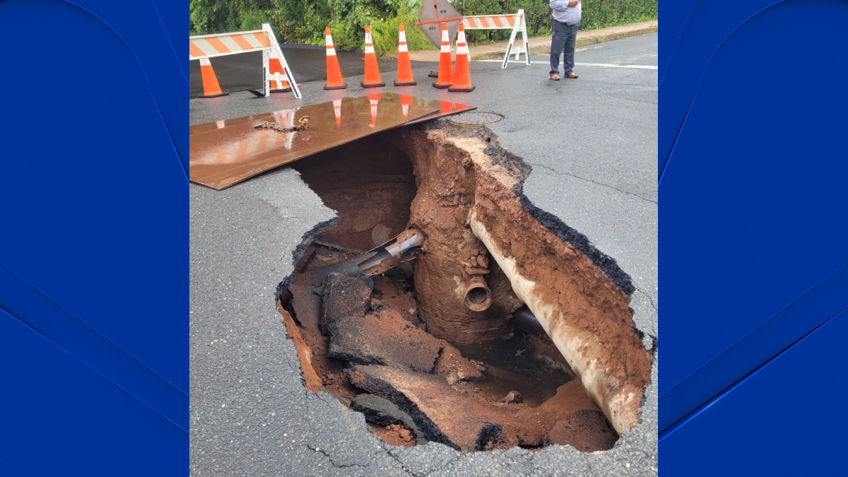 Sinkhole outside Manchester Memorial Hospital nearly swallowed a fire ...