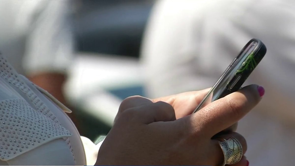 How phone etiquette is changing with technology – NBC Connecticut