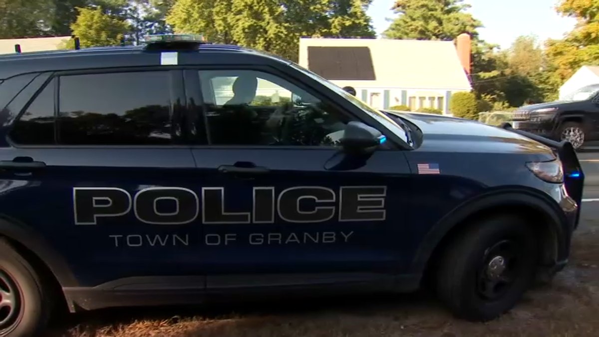3 injured in crash involving multiple motorcycles, minivan in Granby ...