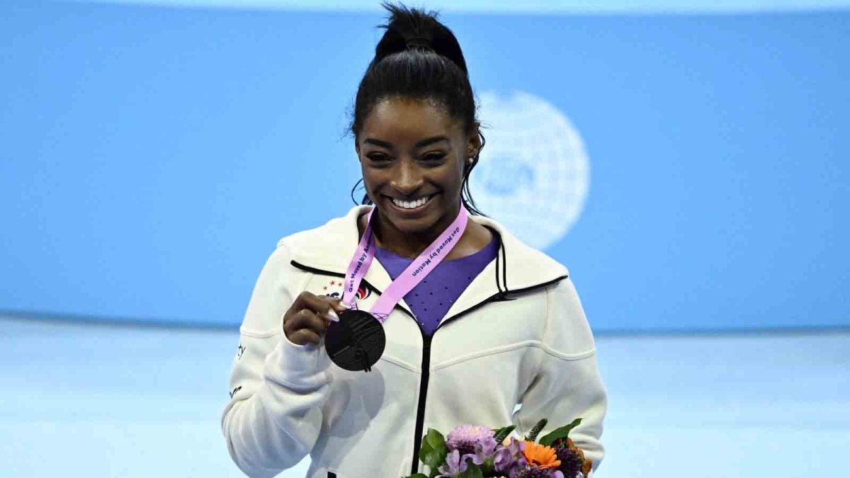 Simone Biles Wins 22nd Gold Medal At World Championships Nbc Connecticut