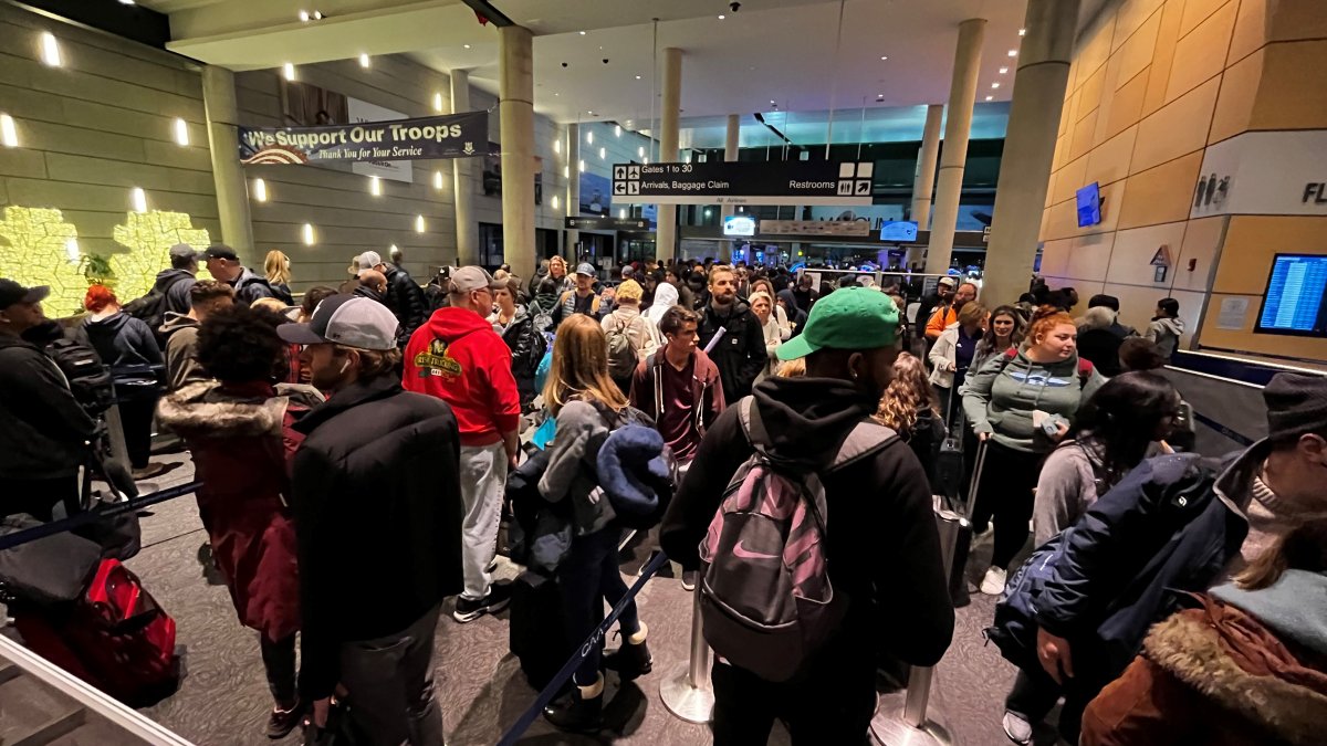 Thousands of travelers in Conn. expected to fly to their Thanksgiving ...
