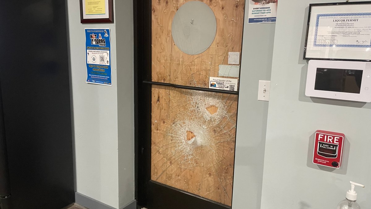 Surveillance video captures early morning burglary at Bloomfield ...