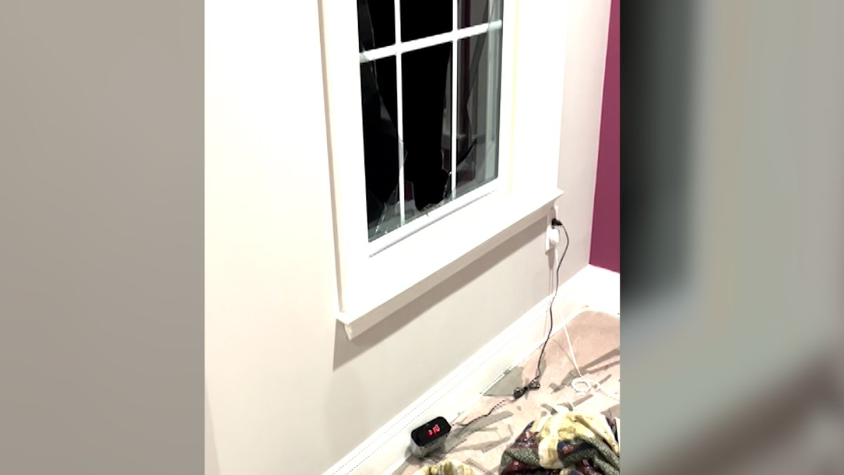 East Lyme police investigate home burglaries – NBC Connecticut