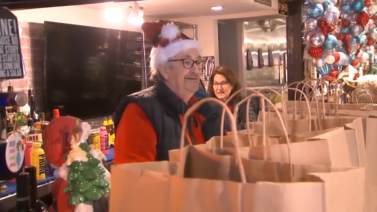 Canton restaurant gives back to community during Christmas event – NBC ...