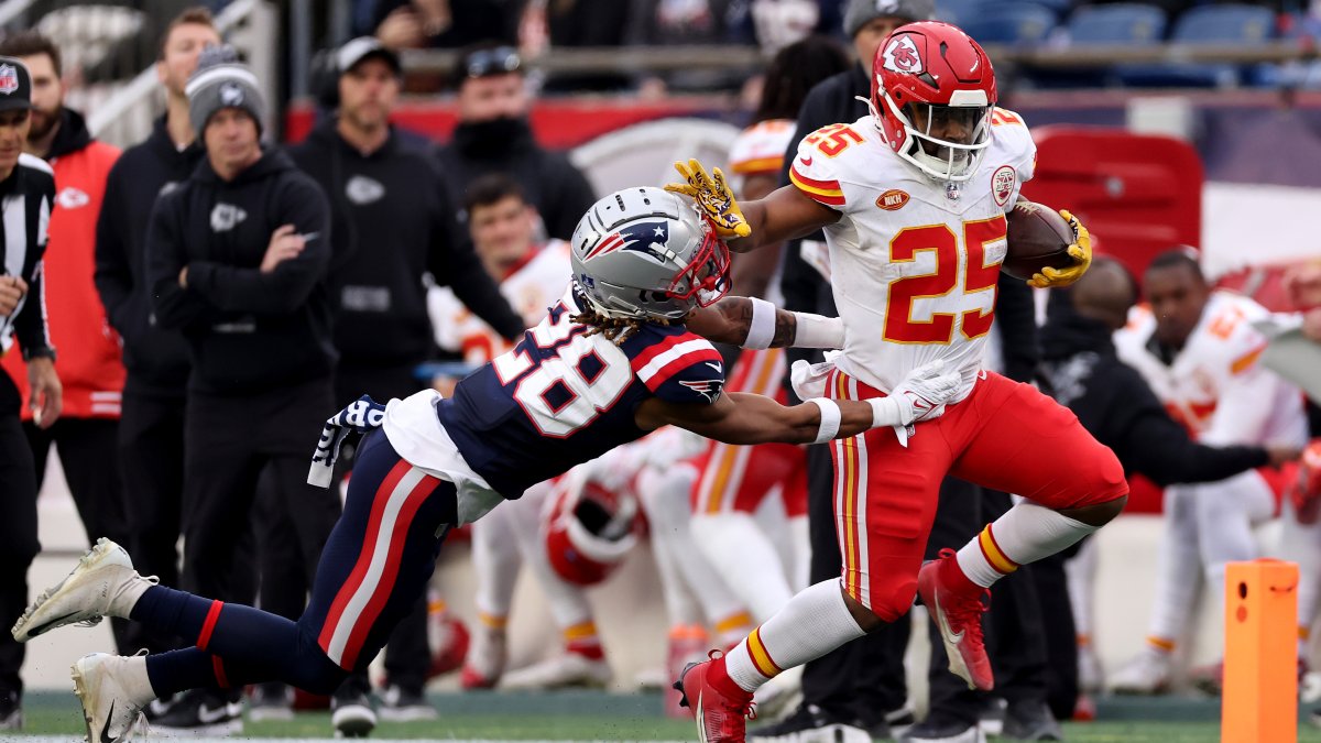 Patriots lose 27-17 to the Chiefs with Taylor Swift in the crowd at ...